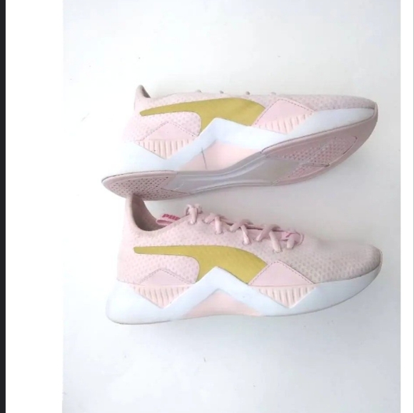 Puma | Shoes | Puma Light Pink Sneakers | Poshmark